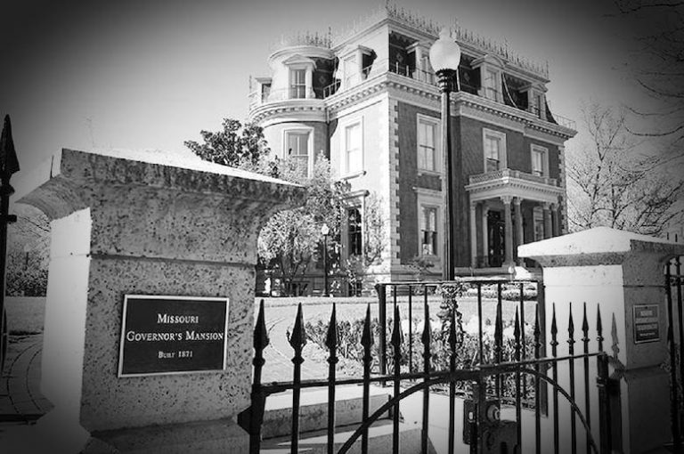 The 12 Most Haunted Places in Missouri | Haunted Rooms America