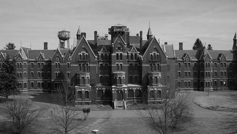The Most Haunted Places in New Hampshire | Haunted Rooms America