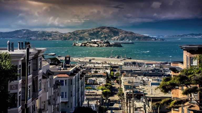 The 12 Most Haunted Places in California | Haunted Rooms America
