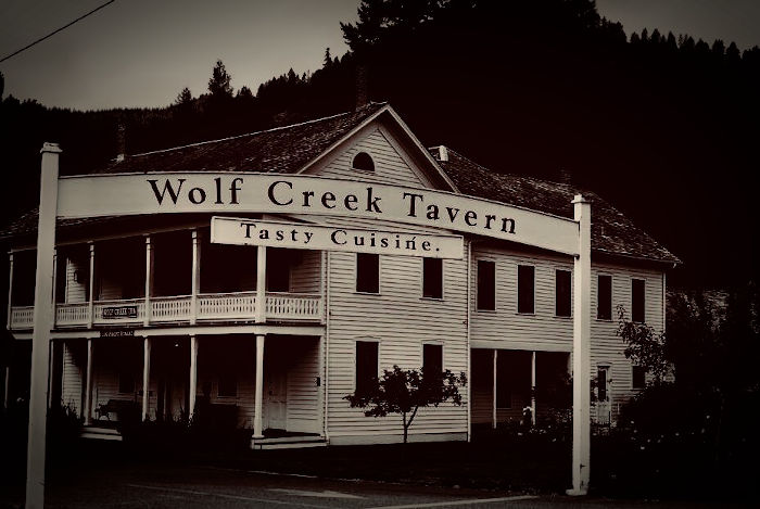 The 50 Most Haunted Hotels in America | Haunted Rooms America