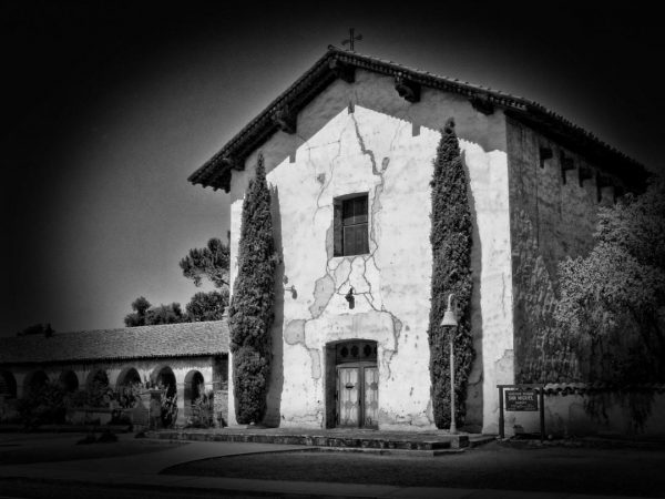 The 12 Most Haunted Places in California | Haunted Rooms America
