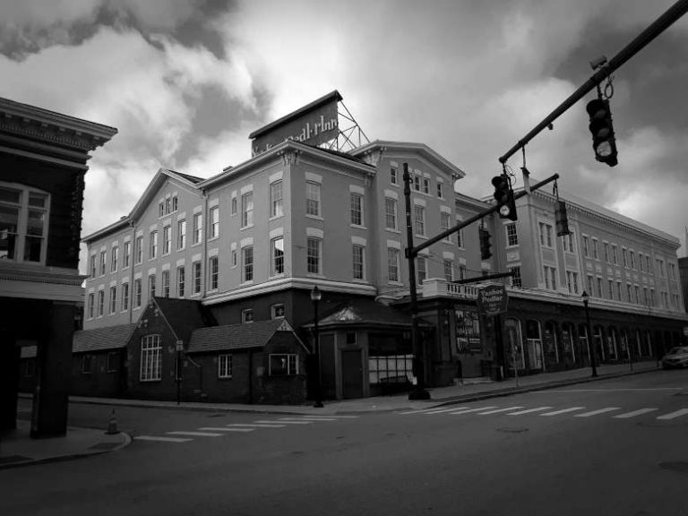 The 11 Most Haunted Places in Connecticut | Haunted Rooms America
