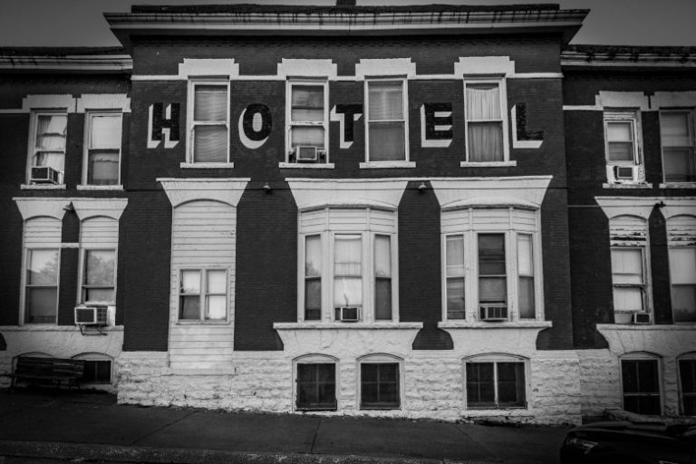 The 10 Most Haunted Hotels in Kansas | Haunted Rooms America