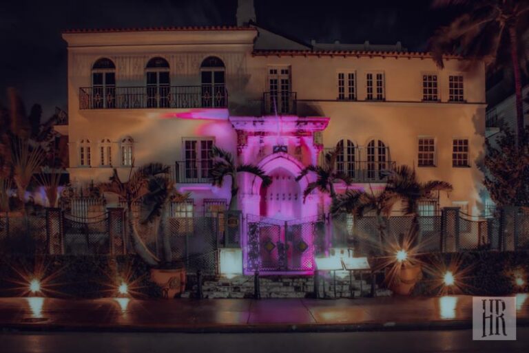 The 10 Most Haunted Places in Miami, FL | Haunted Rooms America